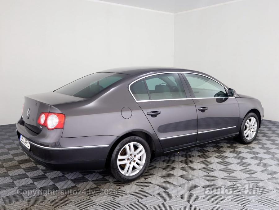Brūns Volkswagen Passat 2006 Tallina, ar dzinēja tilpumu 1.60 L un nobraukumu 165 tūkst. km par 2299 €, foto 4 vietnē AUTOMOTO.COM.LV