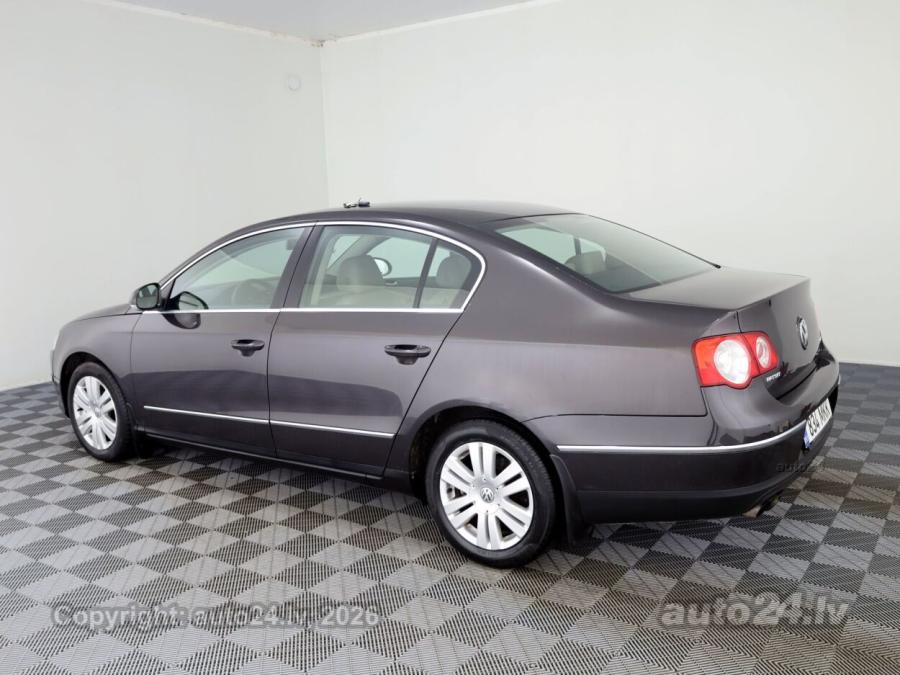 Brūns Volkswagen Passat 2007 Tallina, ar dzinēja tilpumu 2.00 L un nobraukumu 177 tūkst. km par 1599 €, foto 4 vietnē AUTOMOTO.COM.LV