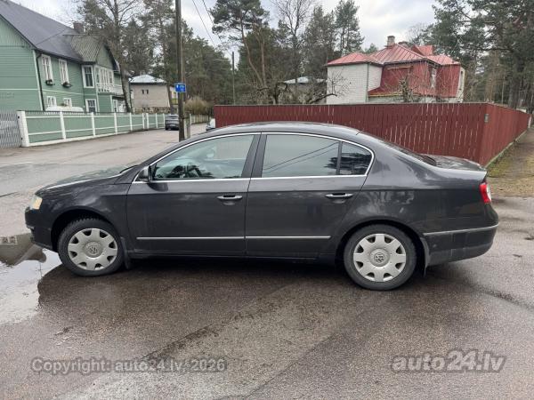 Brown Volkswagen Passat 2007 in Tallinn, with an engine capacity of 1.90 L and mileage of 342 thousand km for 2250 €, photo 4 on AUTOMOTO.COM.LV