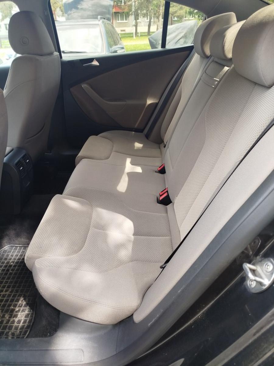 Brūns Volkswagen Passat 2010 Tallina, ar dzinēja tilpumu 1.80 L un nobraukumu 220 tūkst. km par 3500 €, foto 17 vietnē AUTOMOTO.COM.LV