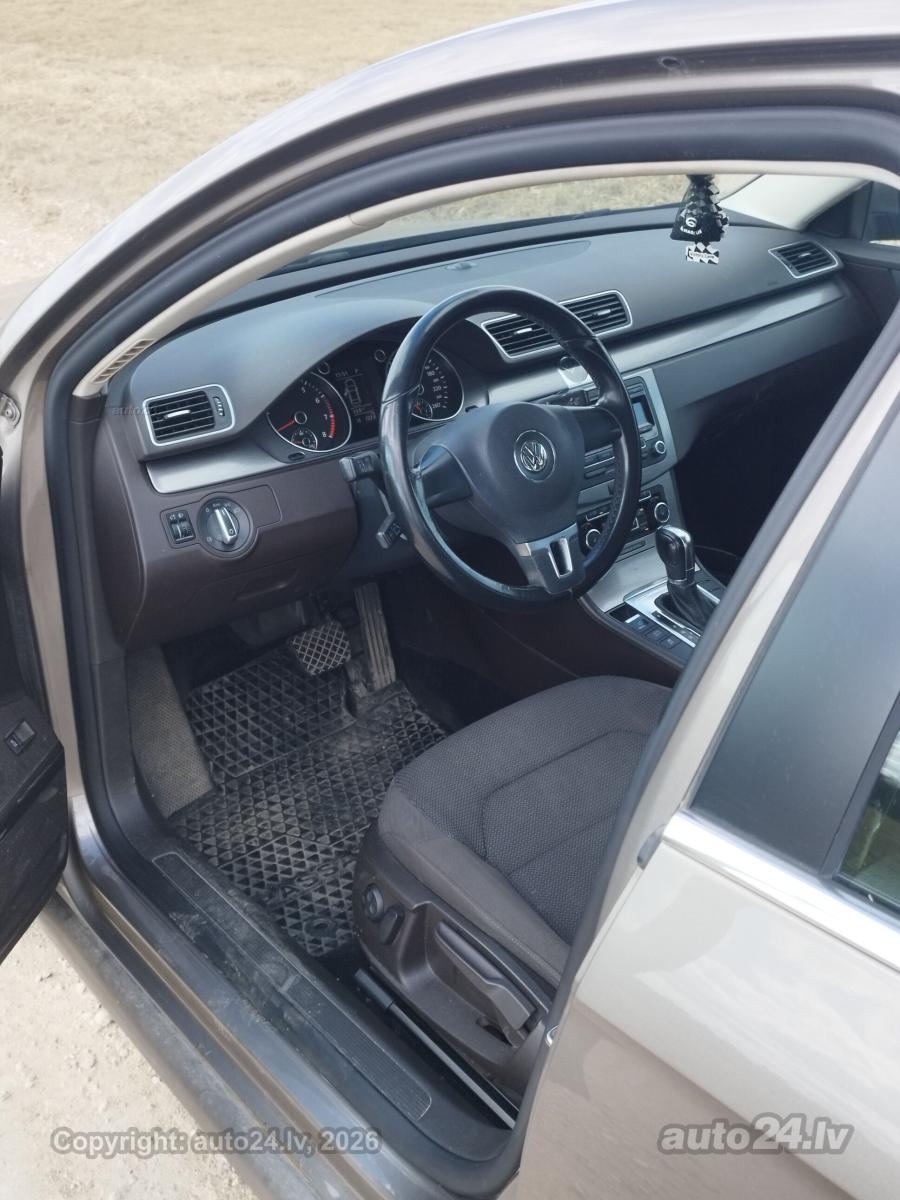 Brūns Volkswagen Passat 2011 Tallina, ar dzinēja tilpumu 1.80 L un nobraukumu 260 tūkst. km par 6300 €, foto 10 vietnē AUTOMOTO.COM.LV