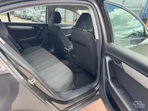 Brown Volkswagen Passat 2011 in Kaunas, with an engine capacity of 1.60 L and mileage of 250 thousand km for 4499 €, photo 8 on AUTOMOTO.COM.LV