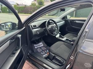 Brown Volkswagen Passat 2011 in Kaunas, with an engine capacity of 1.60 L and mileage of 250 thousand km for 4499 €, photo 10 on AUTOMOTO.COM.LV