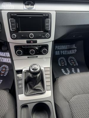 Brown Volkswagen Passat 2011 in Kaunas, with an engine capacity of 1.60 L and mileage of 250 thousand km for 4499 €, photo 12 on AUTOMOTO.COM.LV