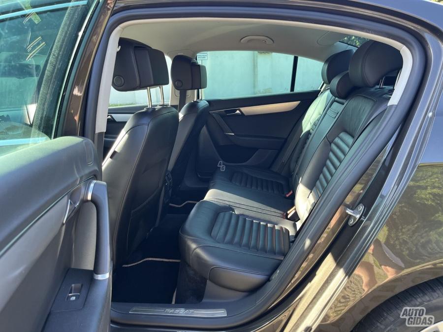 Brūns Volkswagen Passat 2012 Kauņa, ar dzinēja tilpumu 2.00 L un nobraukumu 265 tūkst. km par 8200 €, foto 10 vietnē AUTOMOTO.COM.LV