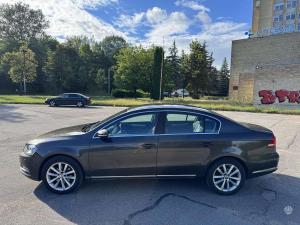 Brūns Volkswagen Passat 2013 Viļņa, ar dzinēja tilpumu 1.97 L un nobraukumu 201 tūkst. km par 7500 €, foto 5 vietnē AUTOMOTO.COM.LV