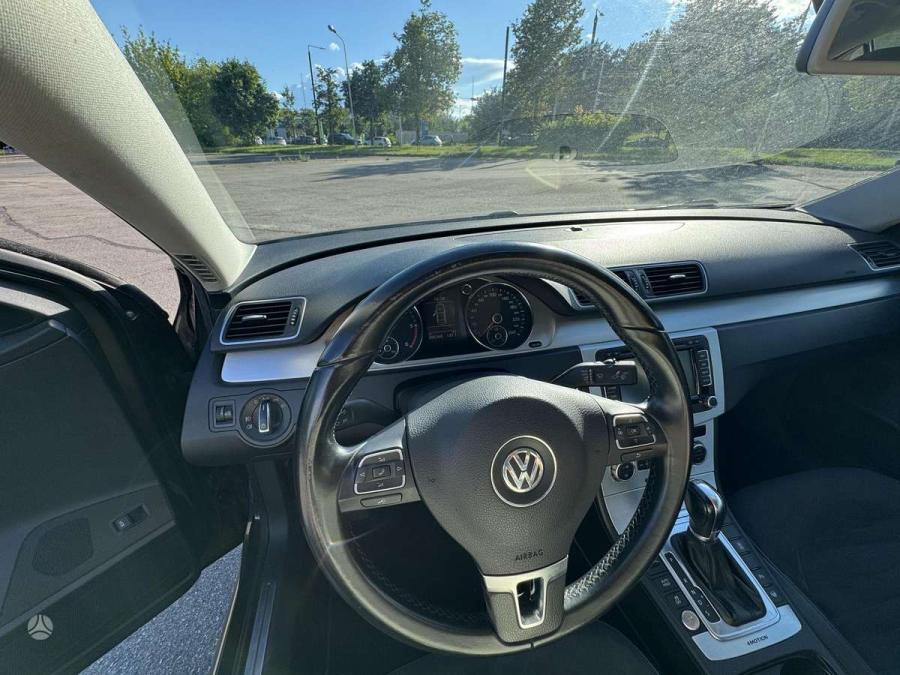 Brūns Volkswagen Passat 2013 Viļņa, ar dzinēja tilpumu 1.97 L un nobraukumu 201 tūkst. km par 7500 €, foto 8 vietnē AUTOMOTO.COM.LV