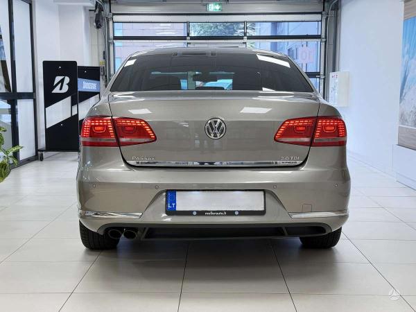 Brūns Volkswagen Passat 2013 Kauņa, ar dzinēja tilpumu 1.97 L un nobraukumu 279 tūkst. km par 2800 €, foto 6 vietnē AUTOMOTO.COM.LV