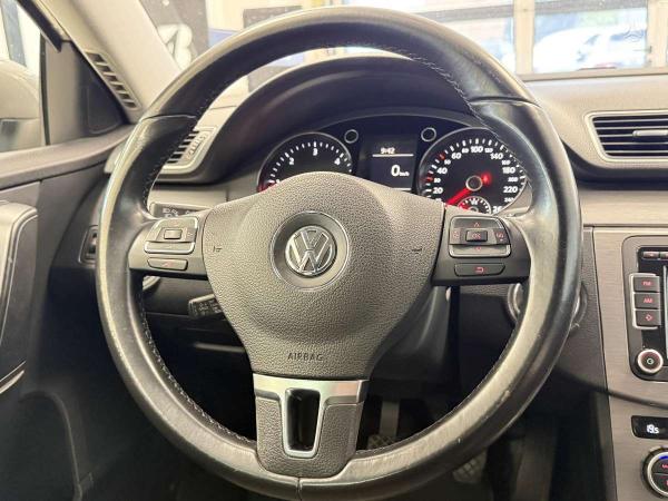 Brūns Volkswagen Passat 2013 Kauņa, ar dzinēja tilpumu 1.97 L un nobraukumu 279 tūkst. km par 2800 €, foto 10 vietnē AUTOMOTO.COM.LV