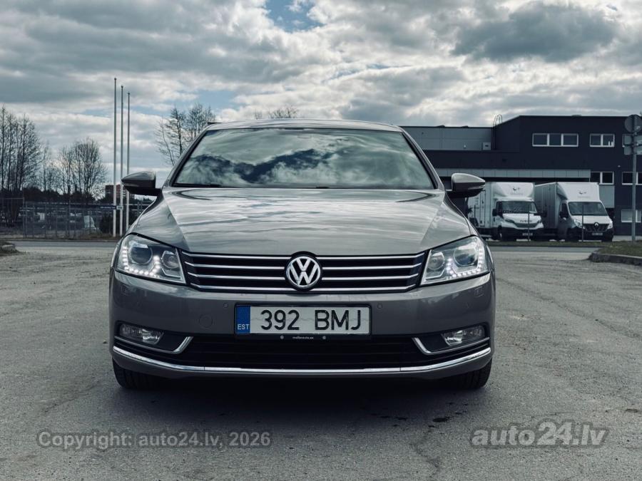 Brūns Volkswagen Passat 2014 Tallina, ar dzinēja tilpumu 1.40 L un nobraukumu 181 tūkst. km par 6590 €, foto 29 vietnē AUTOMOTO.COM.LV