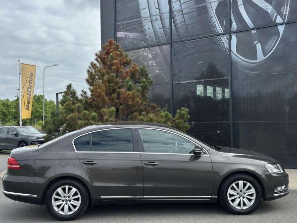 Brūns Volkswagen Passat 2014 Viļņa, ar dzinēja tilpumu 1.39 L un nobraukumu 178 tūkst. km par 3900 €, foto 8 vietnē AUTOMOTO.COM.LV