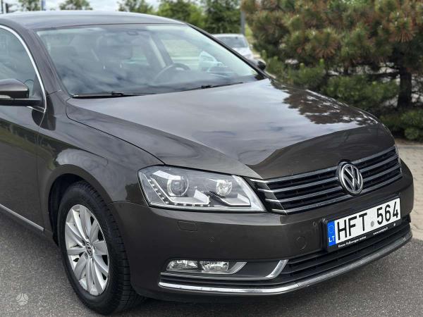 Brūns Volkswagen Passat 2014 Viļņa, ar dzinēja tilpumu 1.39 L un nobraukumu 178 tūkst. km par 3900 €, foto 10 vietnē AUTOMOTO.COM.LV