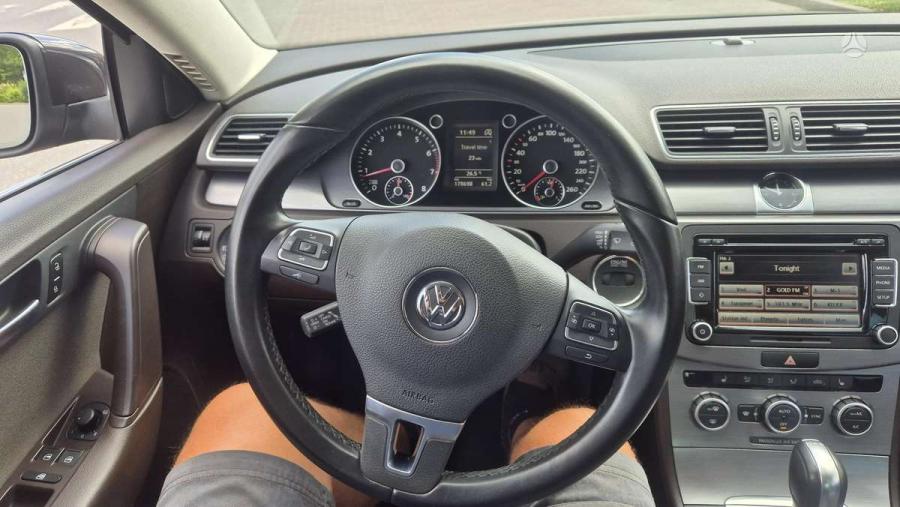 Brūns Volkswagen Passat 2014 Viļņa, ar dzinēja tilpumu 1.39 L un nobraukumu 179 tūkst. km par 4499 €, foto 26 vietnē AUTOMOTO.COM.LV