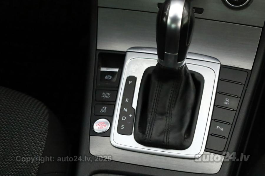 Brūns Volkswagen Passat 2014 Tallina, ar dzinēja tilpumu 1.40 L un nobraukumu 187 tūkst. km par 4499 €, foto 9 vietnē AUTOMOTO.COM.LV