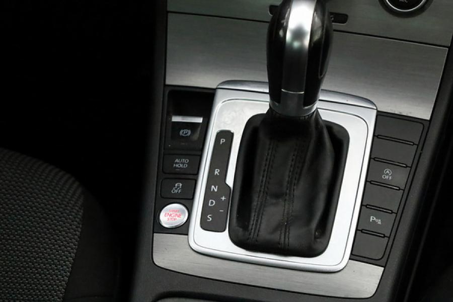 Brūns Volkswagen Passat 2014 Tallina, ar dzinēja tilpumu 1.40 L un nobraukumu 187 tūkst. km par 4499 €, foto 9 vietnē AUTOMOTO.COM.LV