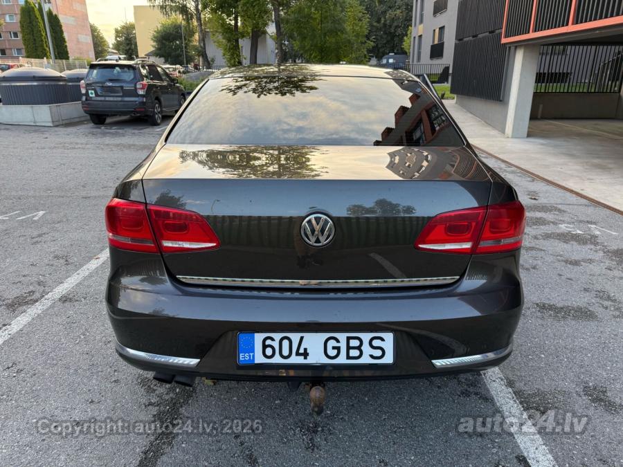 Brown Volkswagen Passat 2014 in Voru, with an engine capacity of 1.80 L and mileage of 244 thousand km for 6600 €, photo 3 on AUTOMOTO.COM.LV