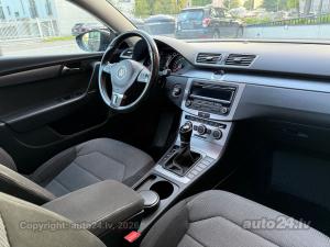 Brown Volkswagen Passat 2014 in Voru, with an engine capacity of 1.80 L and mileage of 244 thousand km for 6600 €, photo 11 on AUTOMOTO.COM.LV