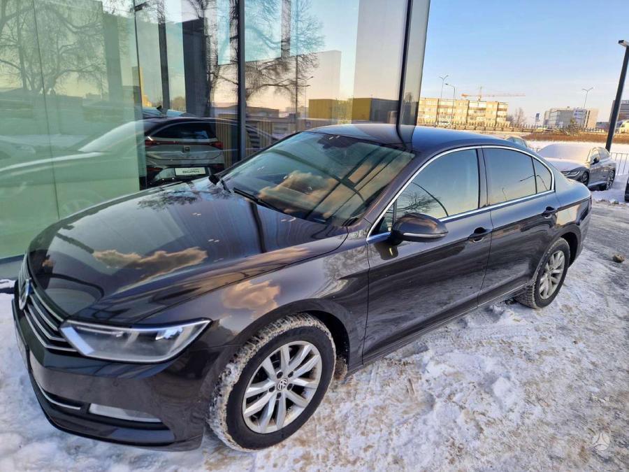 Brūns Volkswagen Passat 2015 Viļņa, ar dzinēja tilpumu 1.40 L un nobraukumu 123 tūkst. km par 10999 €, foto 1 vietnē AUTOMOTO.COM.LV