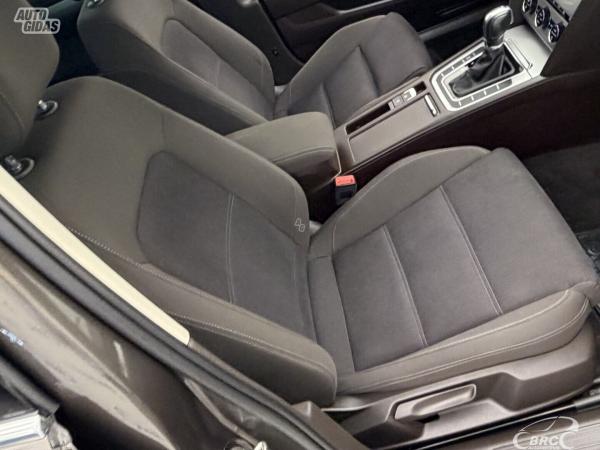 Brown Volkswagen Passat 2015 in Avizieniai, with an engine capacity of 1.40 L and mileage of 98 thousand km for 12500 €, photo 5 on AUTOMOTO.COM.LV