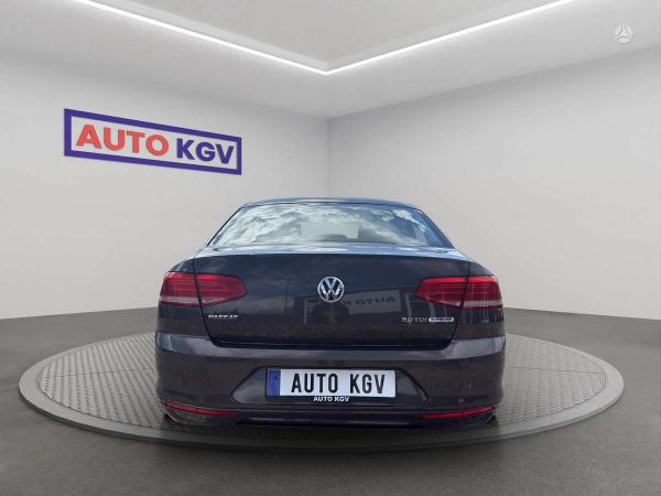 Brūns Volkswagen Passat 2015 Kauņa, ar dzinēja tilpumu 2.00 L un nobraukumu 253 tūkst. km par 9999 €, foto 4 vietnē AUTOMOTO.COM.LV