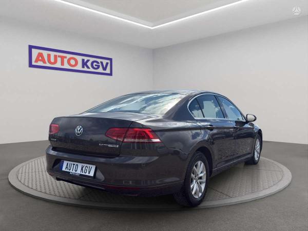 Brūns Volkswagen Passat 2015 Kauņa, ar dzinēja tilpumu 2.00 L un nobraukumu 253 tūkst. km par 9999 €, foto 5 vietnē AUTOMOTO.COM.LV