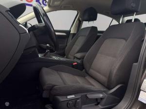 Brown Volkswagen Passat 2015 in Kaunas, with an engine capacity of 2.00 L and mileage of 253 thousand km for 9999 €, photo 15 on AUTOMOTO.COM.LV