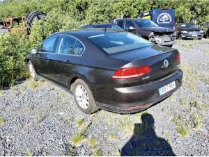 Brūns Volkswagen Passat 2015 Kelmė, ar dzinēja tilpumu 1.60 L un nobraukumu 340 tūkst. km par 5900 €, foto 4 vietnē AUTOMOTO.COM.LV