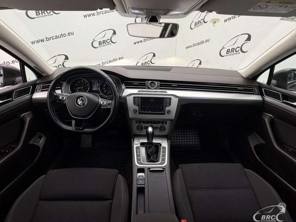 Brown Volkswagen Passat 2015 in Vilnius, with an engine capacity of 1.40 L and mileage of 98 thousand km for 11500 €, photo 4 on AUTOMOTO.COM.LV