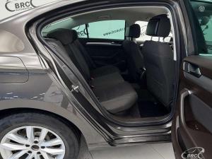 Brūns Volkswagen Passat 2015 Viļņa, ar dzinēja tilpumu 1.40 L un nobraukumu 98 tūkst. km par 11500 €, foto 11 vietnē AUTOMOTO.COM.LV