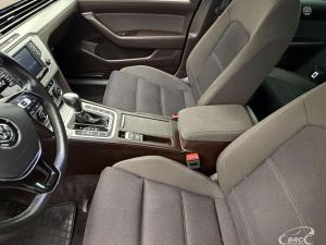 Brūns Volkswagen Passat 2015 Viļņa, ar dzinēja tilpumu 1.40 L un nobraukumu 98 tūkst. km par 11500 €, foto 28 vietnē AUTOMOTO.COM.LV