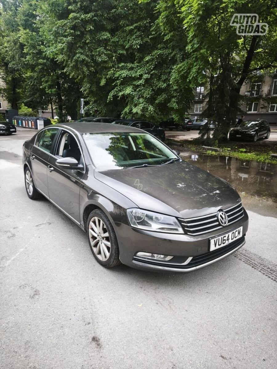 Brūns Volkswagen Passat 2015 Kauņa, ar dzinēja tilpumu 1.60 L un nobraukumu 130 tūkst. km par 1600 €, foto 1 vietnē AUTOMOTO.COM.LV