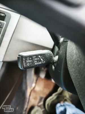 Brūns Volkswagen Passat 2015 Kauņa, ar dzinēja tilpumu 1.60 L un nobraukumu 130 tūkst. km par 1600 €, foto 13 vietnē AUTOMOTO.COM.LV