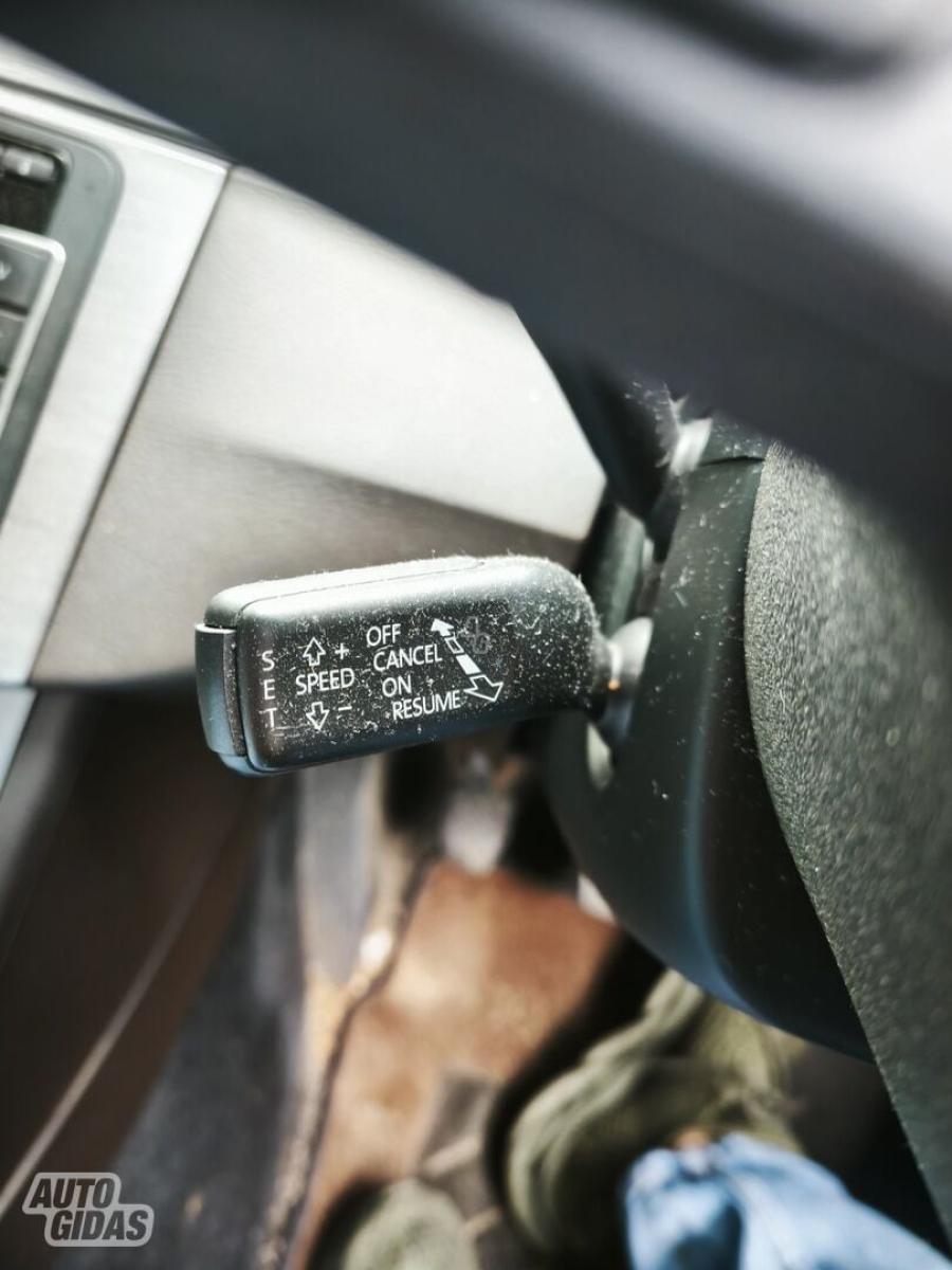 Brūns Volkswagen Passat 2015 Kauņa, ar dzinēja tilpumu 1.60 L un nobraukumu 130 tūkst. km par 1600 €, foto 13 vietnē AUTOMOTO.COM.LV