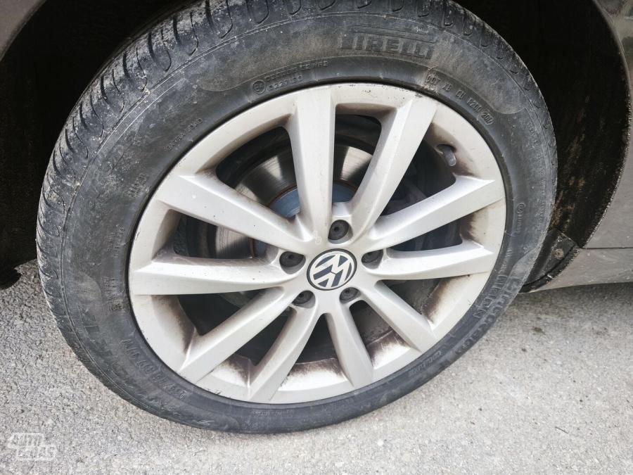 Brūns Volkswagen Passat 2015 Kauņa, ar dzinēja tilpumu 1.60 L un nobraukumu 130 tūkst. km par 1600 €, foto 15 vietnē AUTOMOTO.COM.LV