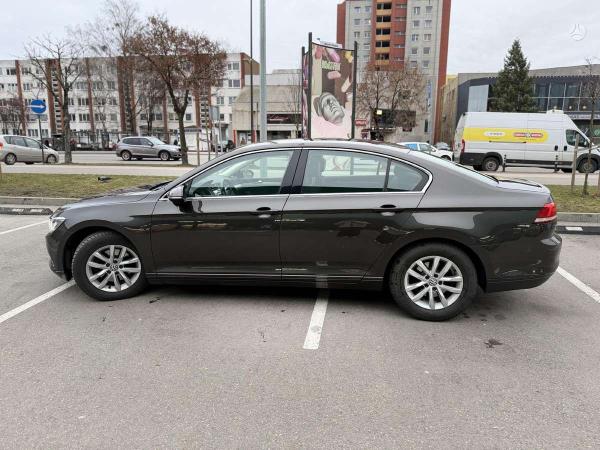 Brūns Volkswagen Passat 2016 Viļņa, ar dzinēja tilpumu 1.97 L un nobraukumu 158 tūkst. km par 13200 €, foto 4 vietnē AUTOMOTO.COM.LV