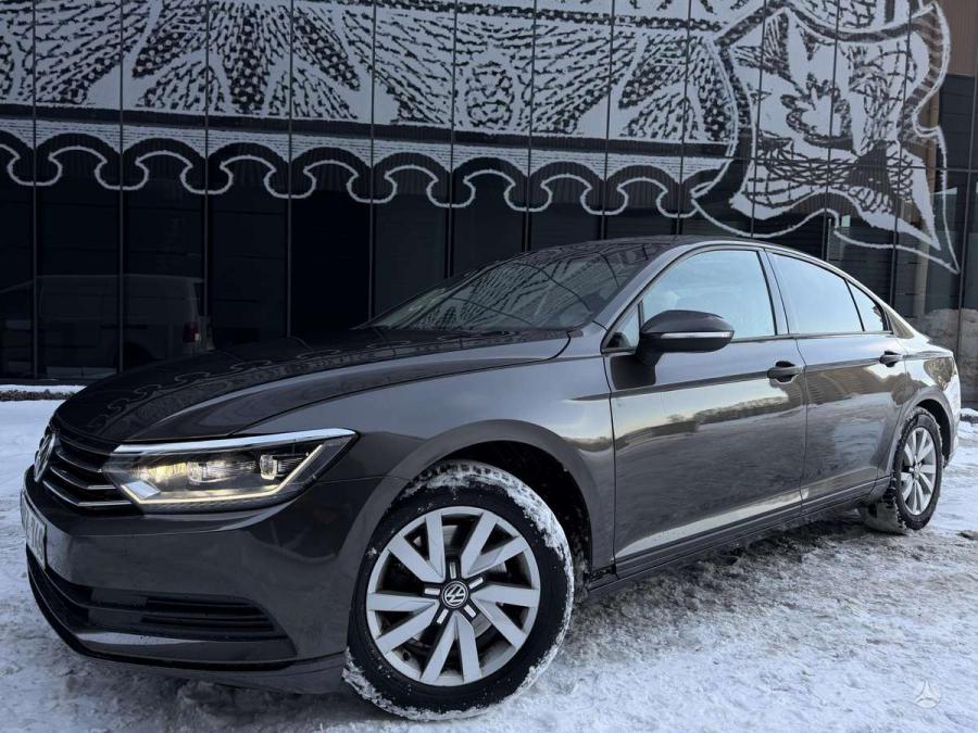 Brown Volkswagen Passat 2016 in Kaunas, with an engine capacity of 0.14 L and mileage of 298 thousand km for 8950 €, photo 18 on AUTOMOTO.COM.LV