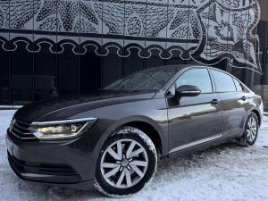 Brown Volkswagen Passat 2016 in Kaunas, with an engine capacity of 1.39 L and mileage of 297 thousand km for 8750 €, photo 10 on AUTOMOTO.COM.LV