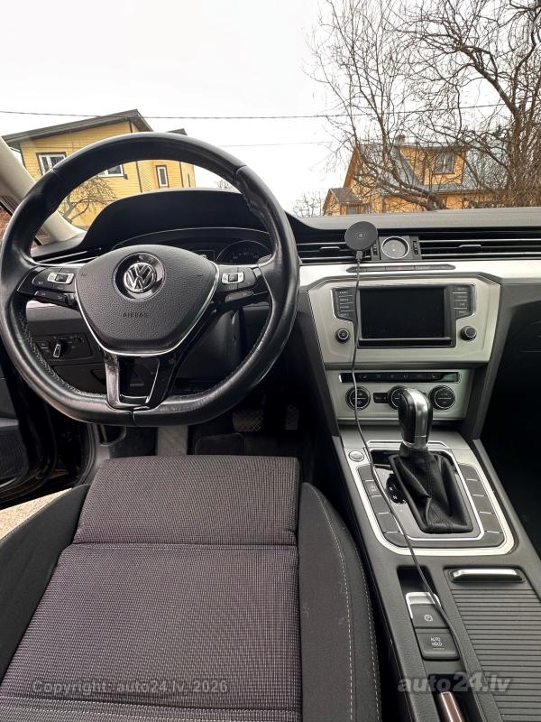 Brūns Volkswagen Passat 2016 Tallina, ar dzinēja tilpumu 1.40 L un nobraukumu 210 tūkst. km par 12500 €, foto 1 vietnē AUTOMOTO.COM.LV