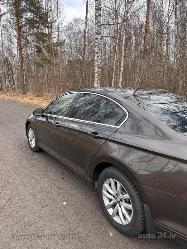 Brūns Volkswagen Passat 2016 Tallina, ar dzinēja tilpumu 1.40 L un nobraukumu 210 tūkst. km par 12500 €, foto 5 vietnē AUTOMOTO.COM.LV