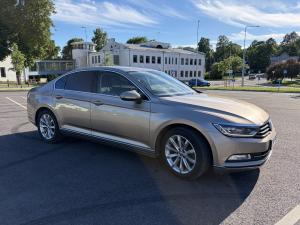 Brown Volkswagen Passat 2016 in Rakvere, with an engine capacity of 1.80 L and mileage of 201 thousand km for 16700 €, photo 14 on AUTOMOTO.COM.LV