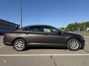 Brūns Volkswagen Passat 2016 Viļņa, ar dzinēja tilpumu 1.40 L un nobraukumu 190 tūkst. km par 9000 €, foto 3 vietnē AUTOMOTO.COM.LV