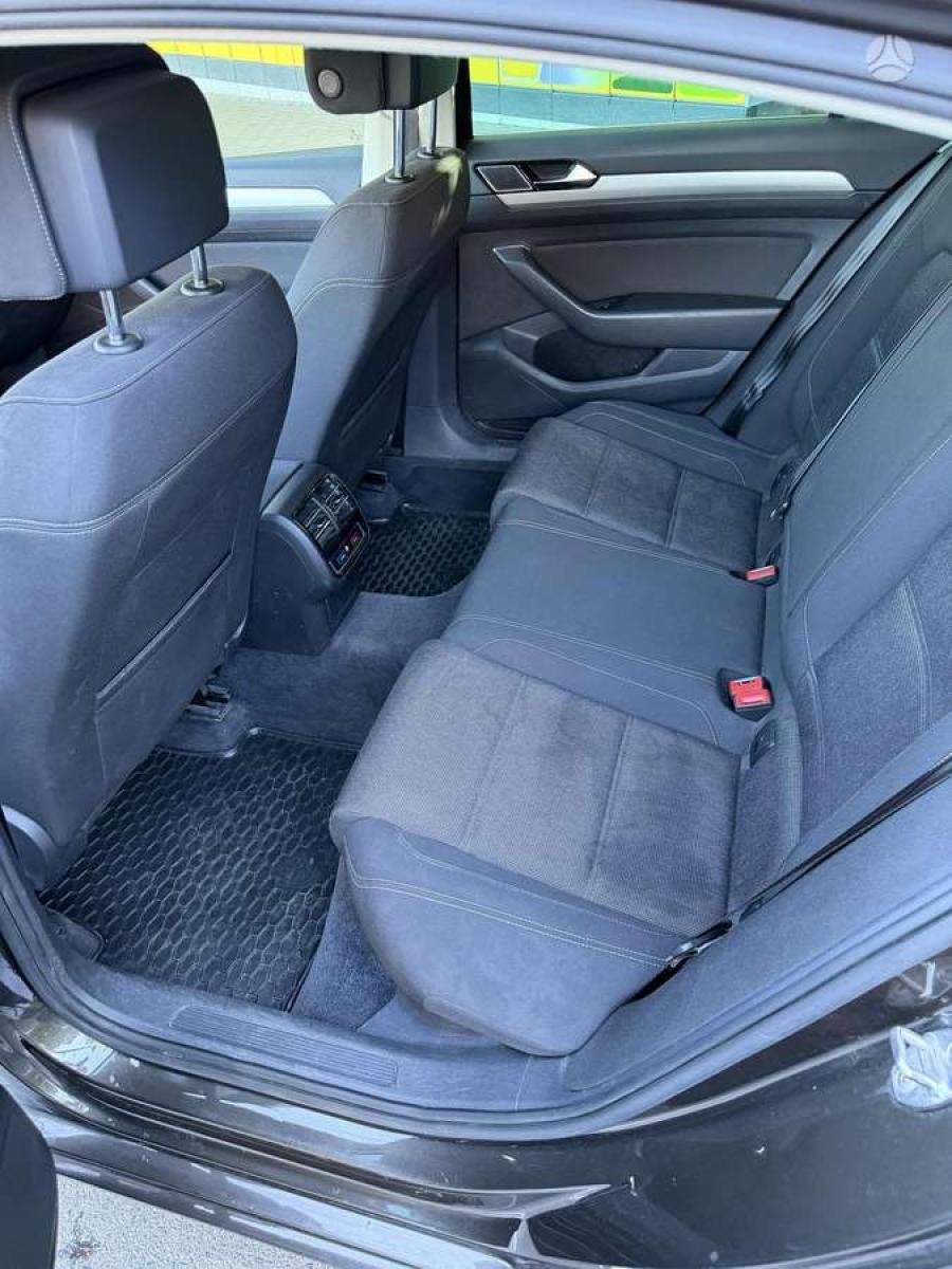 Brūns Volkswagen Passat 2016 Viļņa, ar dzinēja tilpumu 1.40 L un nobraukumu 190 tūkst. km par 9000 €, foto 17 vietnē AUTOMOTO.COM.LV
