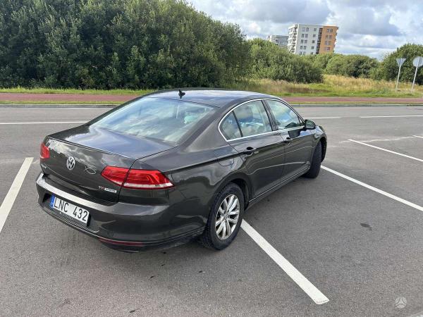 Brūns Volkswagen Passat 2016 Gargždai, ar dzinēja tilpumu 1.60 L un nobraukumu 282 tūkst. km par 6300 €, foto 4 vietnē AUTOMOTO.COM.LV