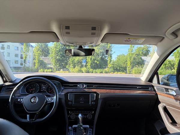 Volkswagen Passat 2016 in Rakvere on AUTOMOTO.COM.LV Brown Volkswagen Passat 2016 in Rakvere, with an engine capacity of 1.80 L and mileage of 207 thousand km for 15000 €, photo 8 on AUTOMOTO.COM.LV