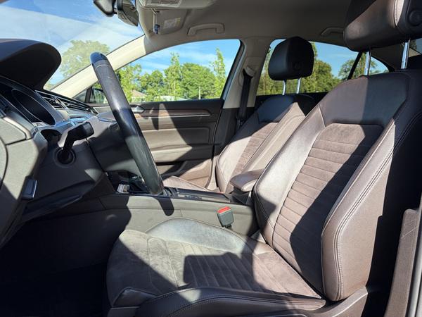 Volkswagen Passat 2016 in Rakvere on AUTOMOTO.COM.LV Brown Volkswagen Passat 2016 in Rakvere, with an engine capacity of 1.80 L and mileage of 207 thousand km for 15000 €, photo 9 on AUTOMOTO.COM.LV