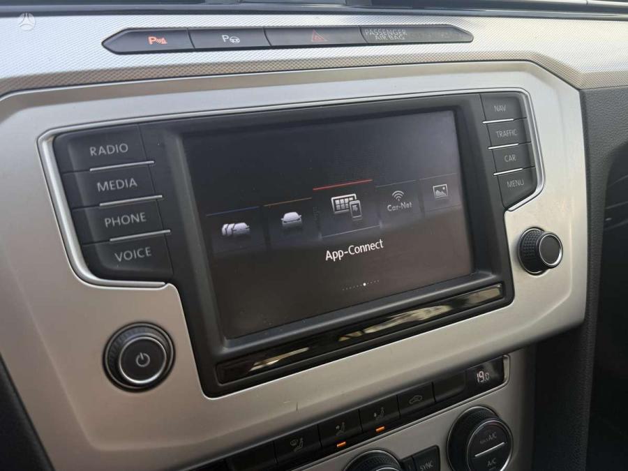 Brūns Volkswagen Passat 2016 Viļņa, ar dzinēja tilpumu 1.60 L un nobraukumu 284 tūkst. km par 7200 €, foto 13 vietnē AUTOMOTO.COM.LV