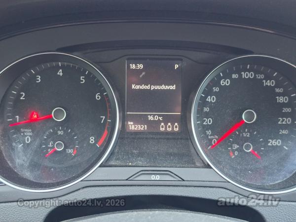 Brown Volkswagen Passat 2017 in Tallinn, with an engine capacity of 1.40 L and mileage of 182 thousand km for 9300 €, photo 6 on AUTOMOTO.COM.LV