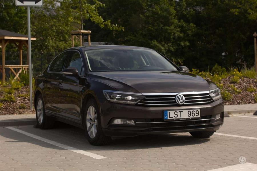 Brūns Volkswagen Passat 2017 Viļņa, ar dzinēja tilpumu 2.00 L un nobraukumu 161 tūkst. km par 12500 €, foto 3 vietnē AUTOMOTO.COM.LV