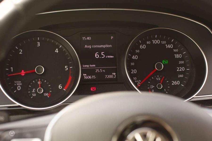 Brūns Volkswagen Passat 2017 Viļņa, ar dzinēja tilpumu 2.00 L un nobraukumu 161 tūkst. km par 12500 €, foto 20 vietnē AUTOMOTO.COM.LV