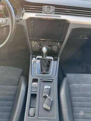 Brūns Volkswagen Passat 2017 Kauņa, ar dzinēja tilpumu 1.40 L un nobraukumu 168 tūkst. km par 6900 €, foto 25 vietnē AUTOMOTO.COM.LV